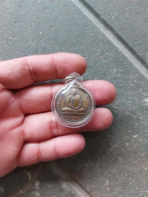 หลวงพ่อกวย ชุตินฺธโร Ennxo