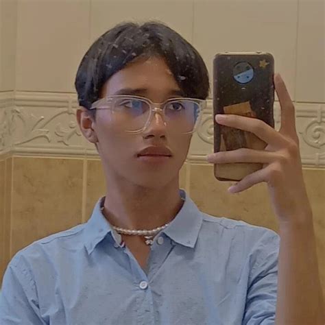 Esauboys Cam Model Free Live Sex Show And Chat Stripchat