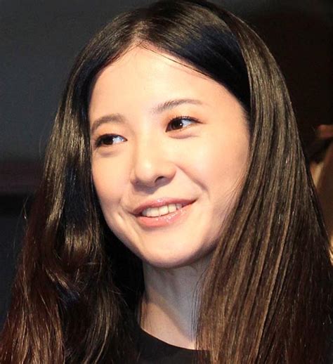 2ページ目 吉高由里子「星降る夜に」は「silent」の二番煎じにあらず 際立つのは“大石脚本”の巧みさ｜日刊ゲンダイdigital