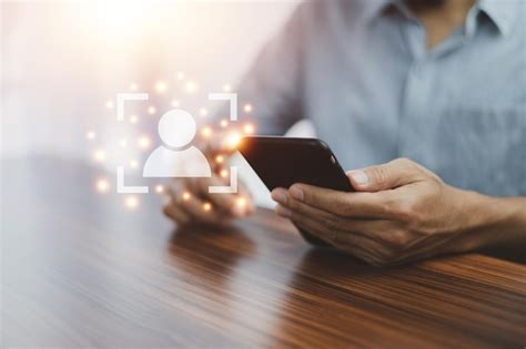 개인 기밀성 기업 파일 및 직원 정보 보안 검색 및 관리를 위한 소프트웨어 직원 개인 정보가 포함된 기업 데이터 관리 시스템 및 문서 관리 시스템 프리미엄 사진