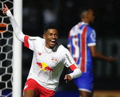 В 2020 году эти 17 летние игроки были названы главными талантами мирового футбола Что с ними