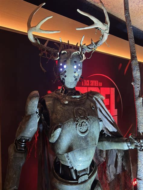 익스트림무비 레벨 문 더 스카기버 헐리우드 프리미어 현장샷 스나이더 포토북 사인회 코스튬 전시모습 팬샷 무대인사샷