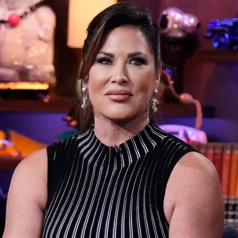 Rhoc Star Emily Simpsons Son To Undergo Brain Procedure For Pandas