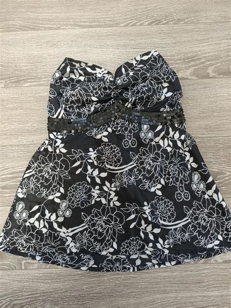 Туніка — ціна 100 грн у каталозі Туніки Купити жіночі речі за доступною ціною на Шафі Україна