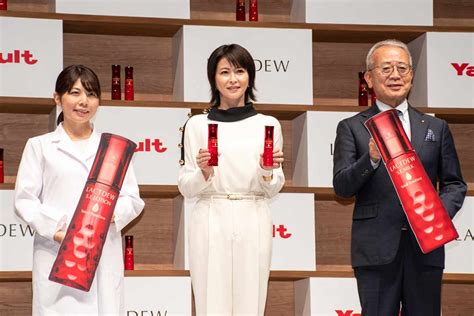 Cm出演の森高千里が登場 ヤクルトのスキンケア「ラクトデュウ」新商品発表会｜infoseekニュース