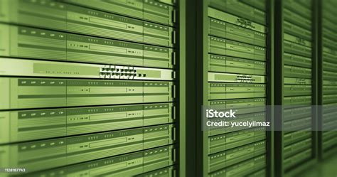 현대 데이터 센터에 서버 랙을 닫습니다 3d 렌더링입니다 0명에 대한 스톡 사진 및 기타 이미지 0명 3차원 형태 4k해상도 Istock