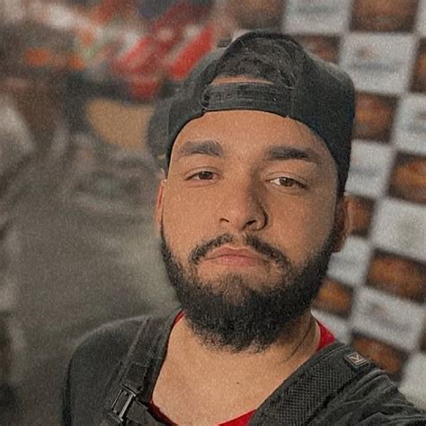 🔥 J U L I N 🎞️🔥 Julinvj • Threads Say More