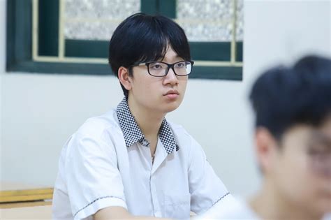 Gần triệu thí sinh cả nước làm thủ tục dự thi tốt nghiệp THPT