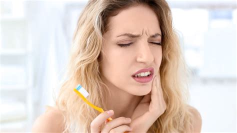 What Are The Causes Of Sensitive Teeth And Gums 5 Reasons For A Sensitive Tooth