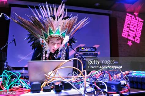 246 Totally Enormous Extinct Dinosaurs Photos And High Res Pictures