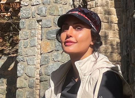 استایل کوهنوردی الناز شاکردوست