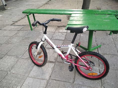 Колело за малко дете С възможност да се сложат помощни колела гр Варна Чайка • Olx Bg