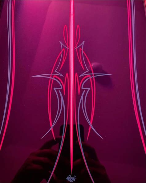 Exotic Car Pinstriping