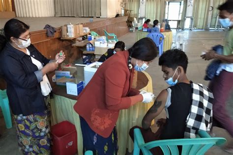 ကျောက်ဆည်မြို့နယ်တွင် စတုတ္ထအကြိမ် ကိုဗစ် ၁၉ ရောဂါ ကာကွယ်ဆေး ၃၃၂၅ ဦး