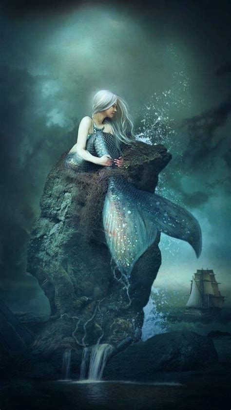 Siren Vintage Wallpaper