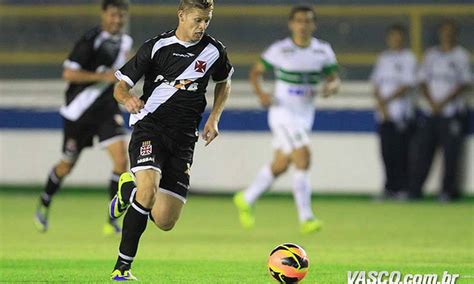 Marlone ‘estou Muito Orgulhoso Por Ser Jogador Do Vasco Jornal O Globo