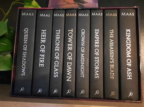 Throne Of Glass Box Set Sarah J Maas Hardcover