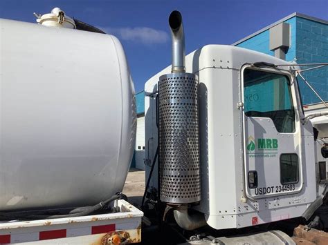 2005 Kenworth T800 Exhaust Assembly For Sale Des Moines Ia
