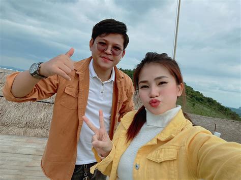 My Couple Life ក្រមុំ កំលោះ 😁 Facebook