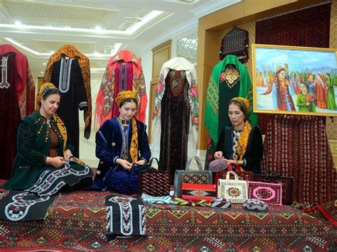 Туркменистан Нет денег на хлеб пусть покупают пирожные Eurasianet