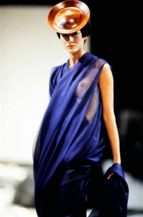 Givenchy Collection Haute Couture Printemps Eté 1998 In 2024