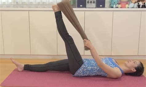 腰痛・坐骨神経痛の改善はストレッチから！ 痛む部位別にわかる簡単ストレッチ【川口陽海の腰痛改善教室 第28回】 サライ Jp｜小学館の雑誌