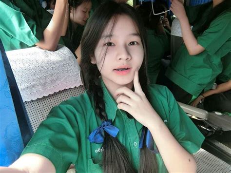 แพ้ทางอาหมวยหน้าใสในชุดนักเรียนแบบนี้ รูปภาพ รูปสาวน่ารัก รูปนักศึกษา รูปเน็ตไอดอล รูปพริตตี้