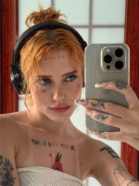 Would You Date A Redhead Alt Girl Sexy
