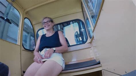 The Gondola Lift 2018 Mp4 Amateur Housewife With Huge Tits