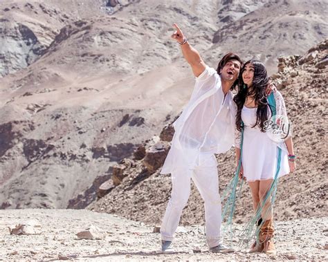 Vidyut Jamwal And Adah Sharma Wallpapers Wallpaper Cave