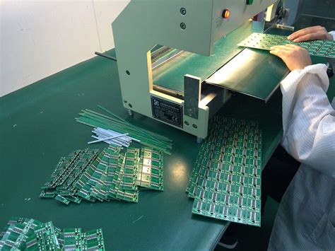 Printed Circuit Board PCB Depaneling Machine With Adjustable Blade Moving Speed