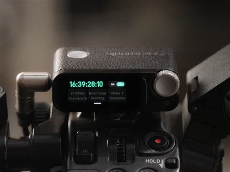 Discover Pro Level Features With The Saramonic Ultra Wireless Mic—built
