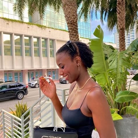 H Cheri A M Threads Say More