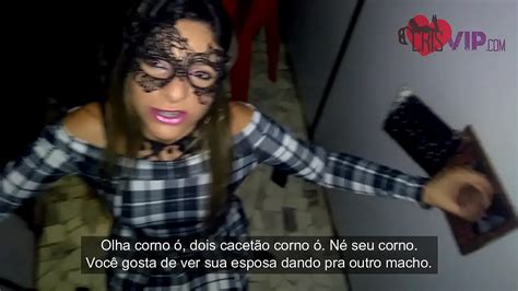 Cris Em Mais Um Gloryholeand Cabine Com Buracosand Ela Chupaand Engole Porra E Leva Vara Na Bucetinha