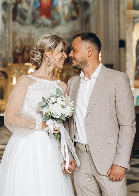 Bride Sends Wedding Contribution Form Instead Of Invites Yourtango