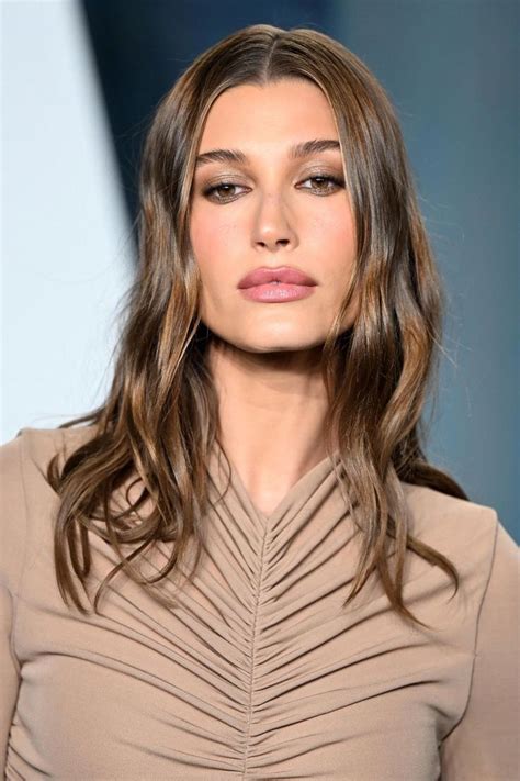 Пин от пользователя Natalia M на доске ВОЛОСЫ Идеи причесок Прически Стрижка