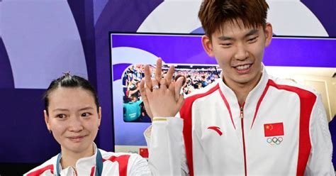 프로포즈 반지 뽐내는 중국 배드민턴 커플 [사진]