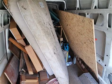 Хамали преместване почистване и изхвърляне на отпадъци гр София Студентски град • Olx Bg