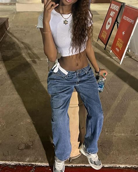 Zkarianykole On Ig Cropped Black Jacket Crop Top With Jeans