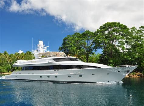 120 Crescent Sold By Yacht Broker Thomas Cleator Denison Yacht Sales