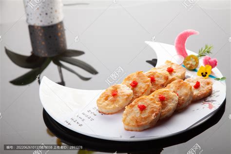 香煎墨鱼饼 中国菜系 食品餐饮 摄影 汇图网www huitu
