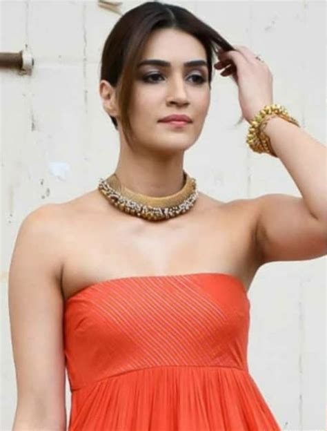 Kriti Sanon Scrolller