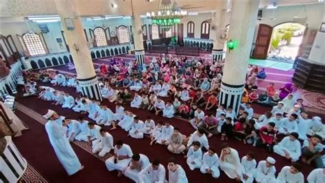 الورد اللي فتح في مساجد مصر 40 صورة ترصد إقبالا كثيفا للأطفال على