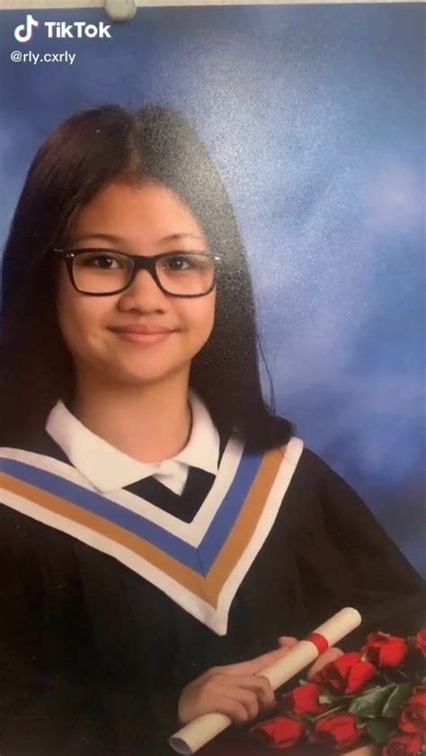 Amazing Carly Sarah Shows Cleavage In Hot Sport Bra Sexyfilter Com