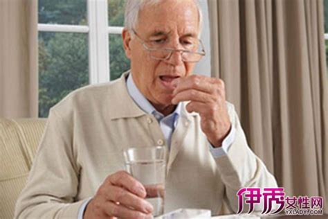 男士夜里左边肚子阵疼 男士肚子左边腹下有气胀 随意云