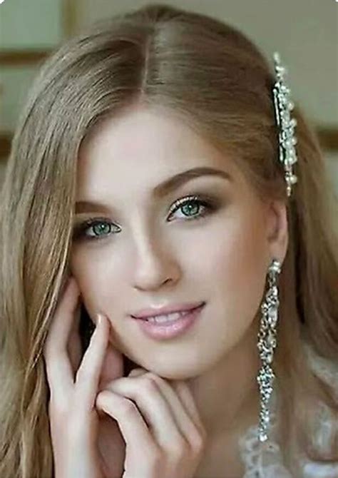 Lovely Eyes Most Beautiful Faces Beautiful Lips Beautiful Women