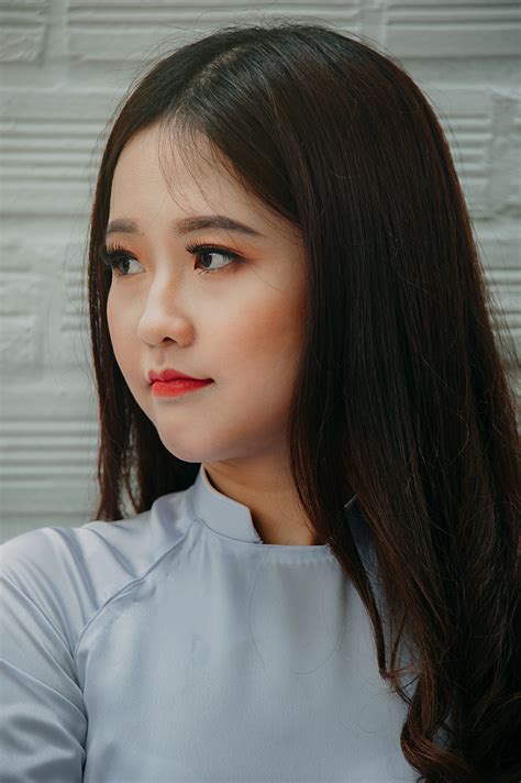 무료 이미지 애정 귀엽다 초상화 아름다운 행복 소녀 아름다움 레이디 눈썹 헤어 스타일 이마 턱 흑발