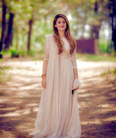 Pakistani Celebrities Entertainment Beautiful Pakistani Girls