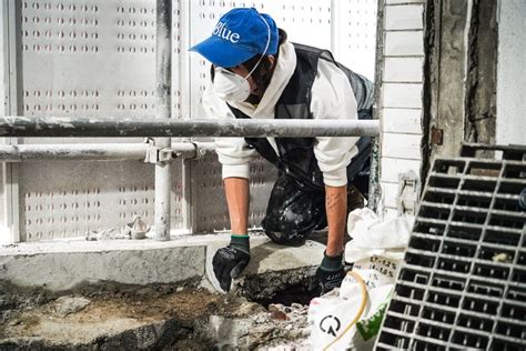 요새는 외국인 노동자가 더 비싸요”블루칼라 육성 나선 ‘이 사람