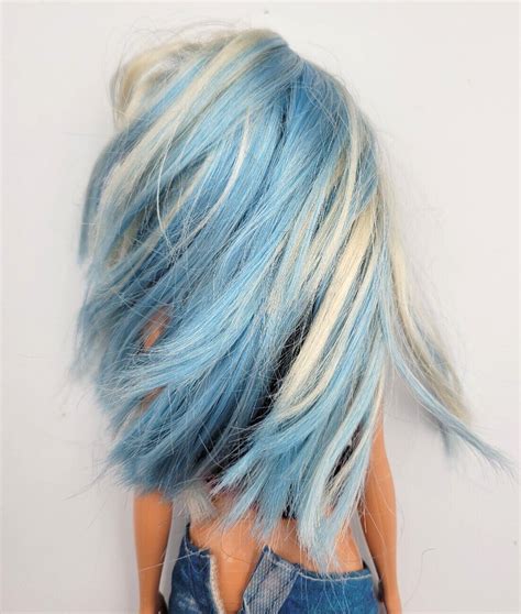 Blonde Hair Blue Highlights